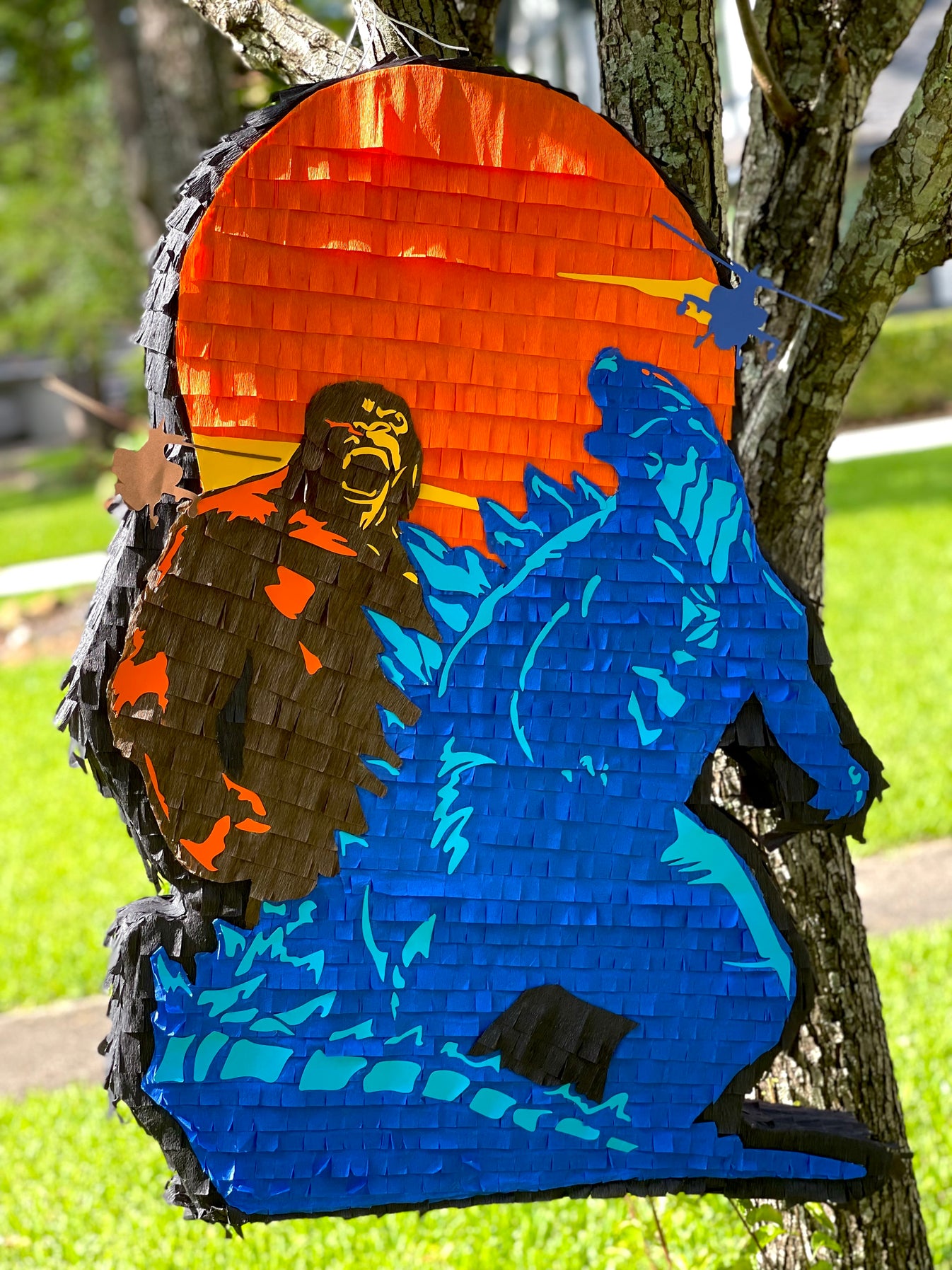 King Kong v.s Godzilla Piñata – Wild Corazon Designs